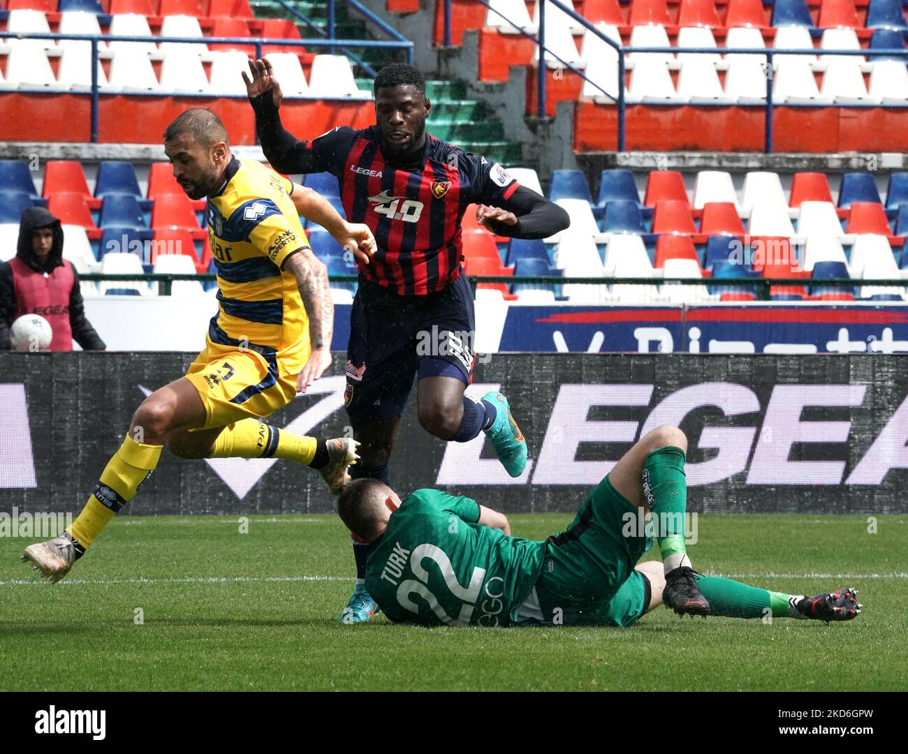 Cosenza's forward Gaetan Laura during the Serie B match between Cosenza ...