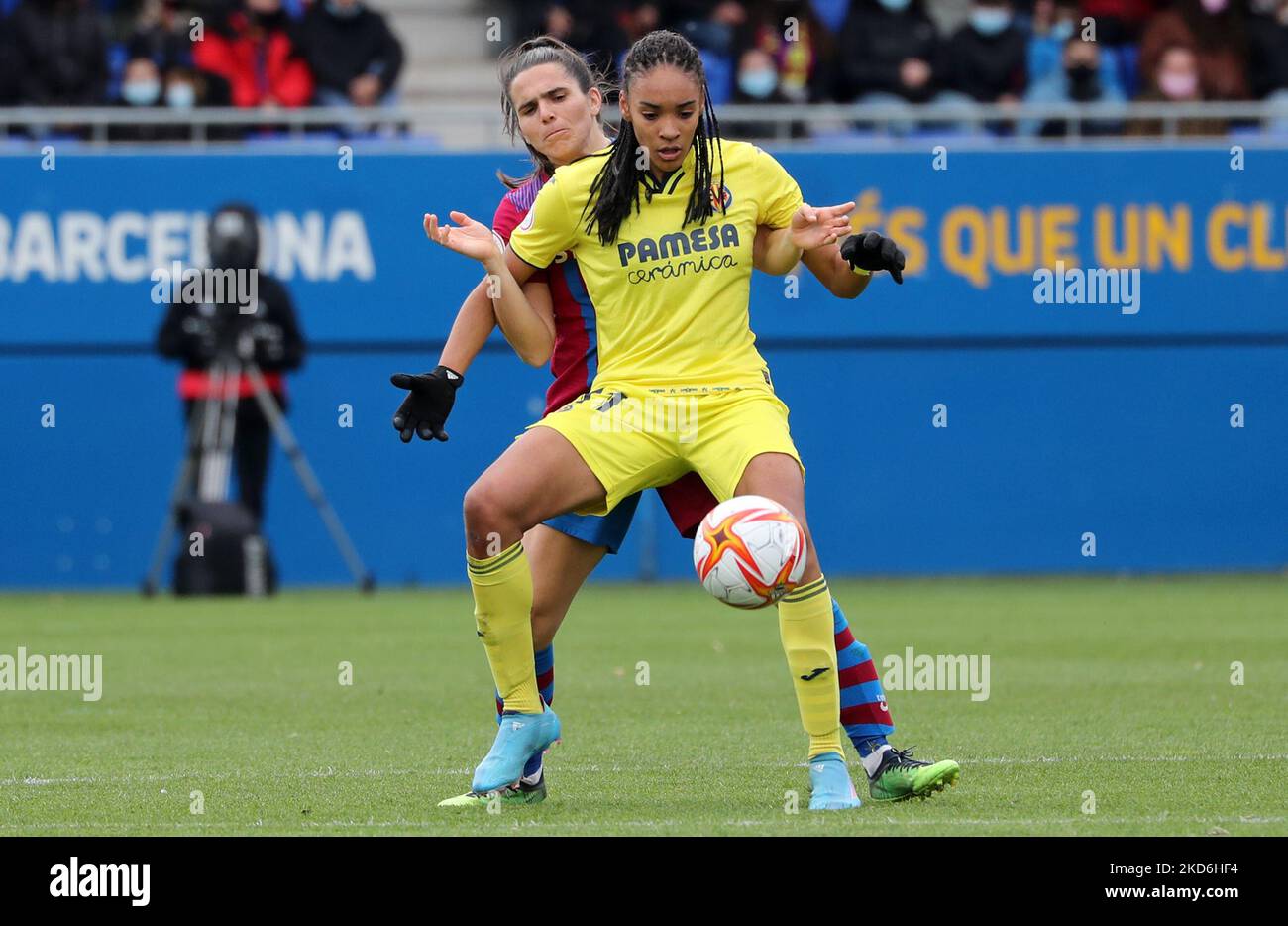 Salma Paralluelo ans Andrea Pereira during the match between Barcelona ...