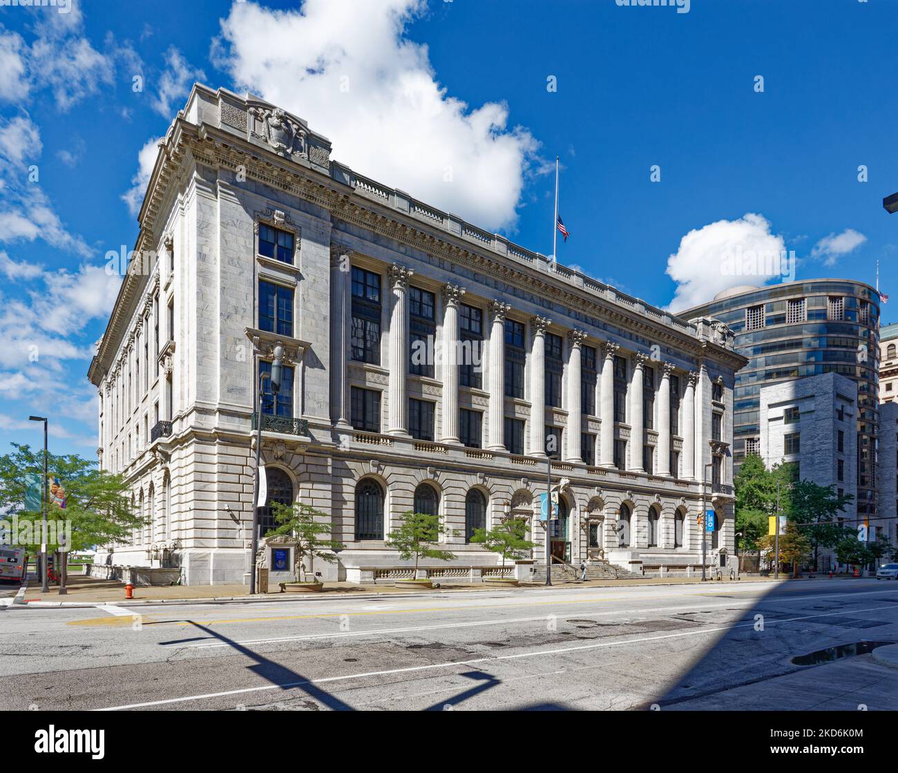 The cleveland public library main branch hi-res stock photography and ...