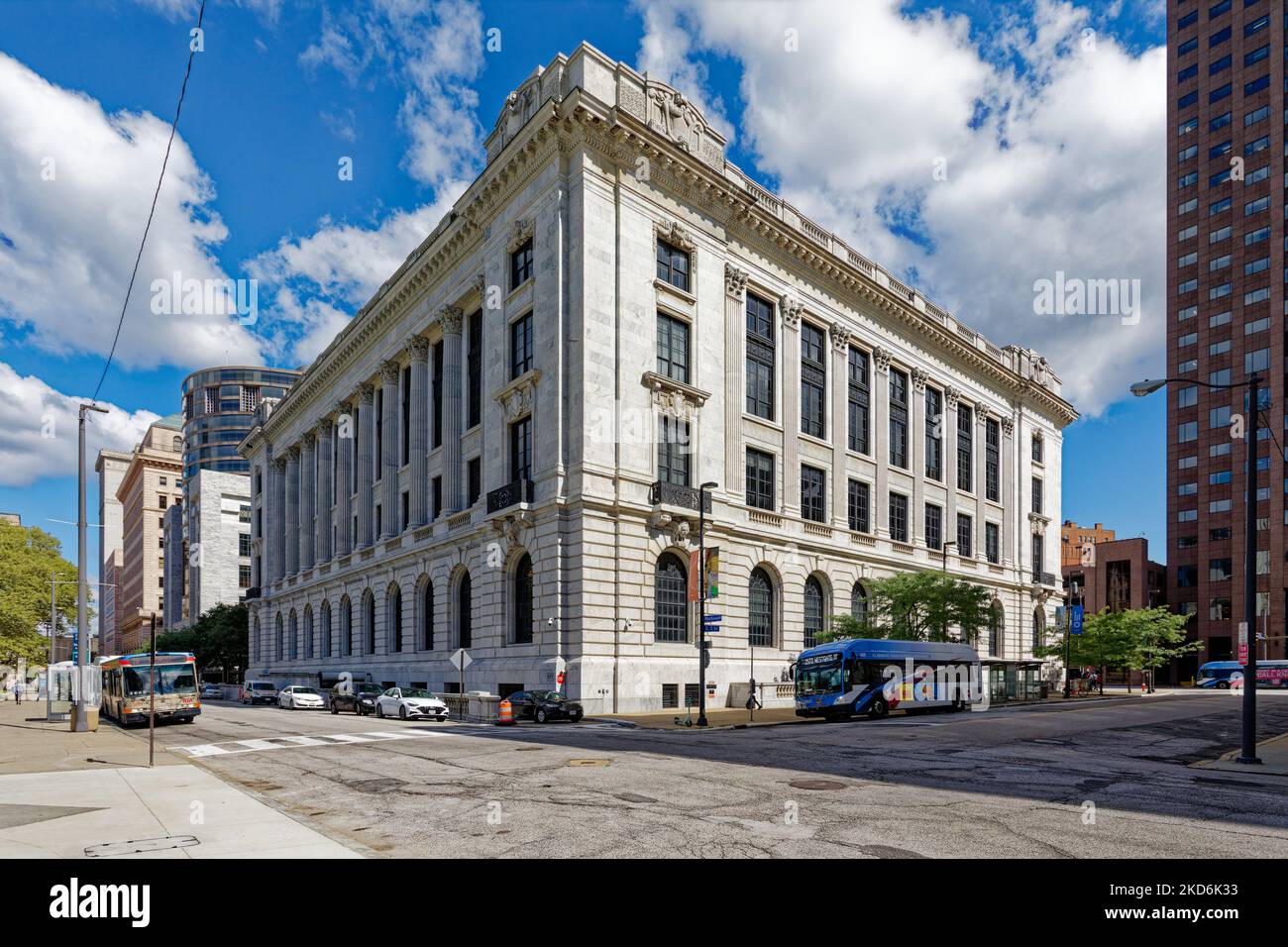 The cleveland public library main branch hi-res stock photography and ...