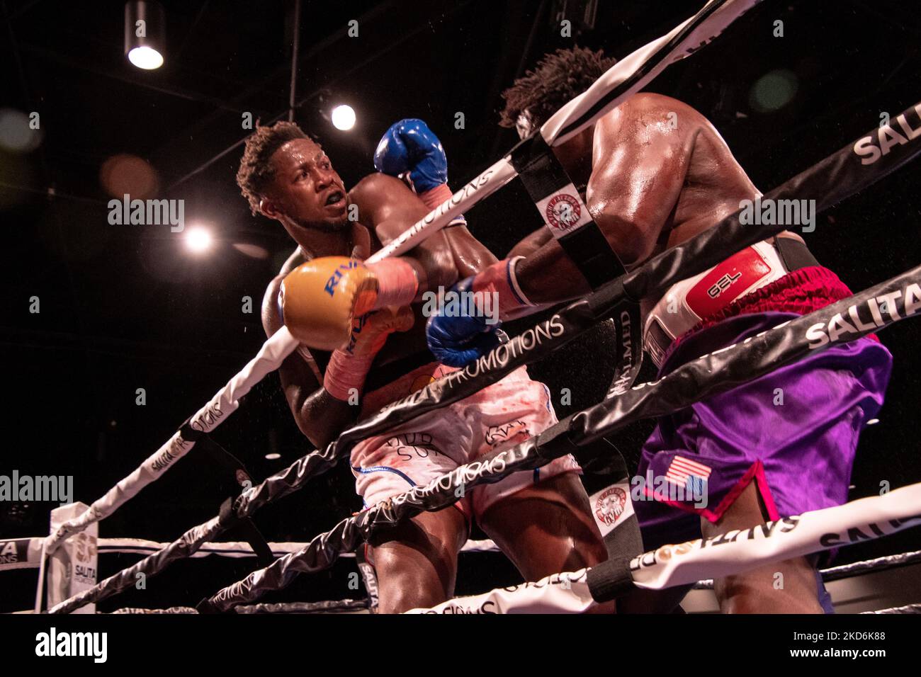 Current WBC USNBC Silver Heavyweight Champion Brandon Moore (11-0, 7KOs ...