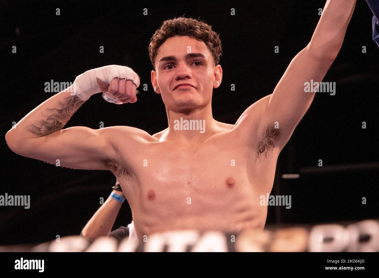 Lightweight Joshua James Pagan (2-0, 2KOs, Grand Rapids, MI) made quick ...