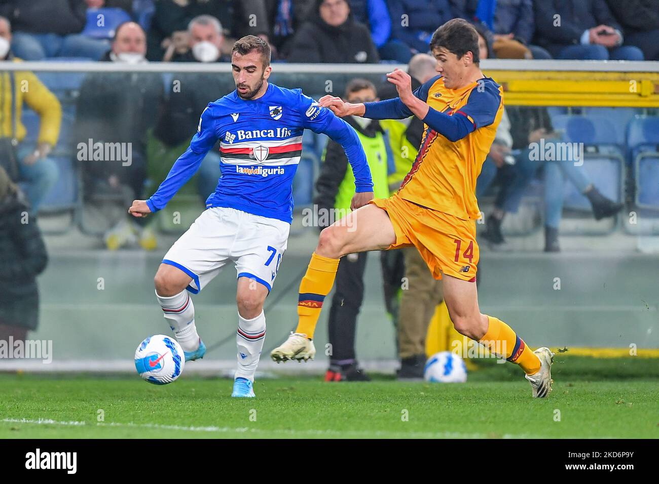 Simone trimboli hi-res stock photography and images - Alamy