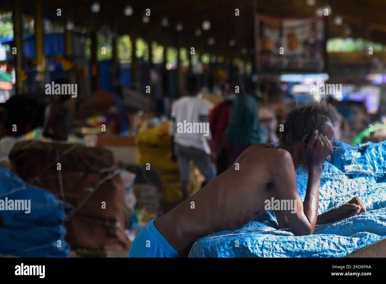 Tarp covered boxes hi-res stock photography and images - Alamy