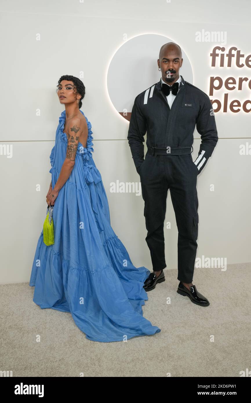 NEW YORK, NEW YORK - APRIL 02: Sophia Roe attends The Fifteen Percent ...