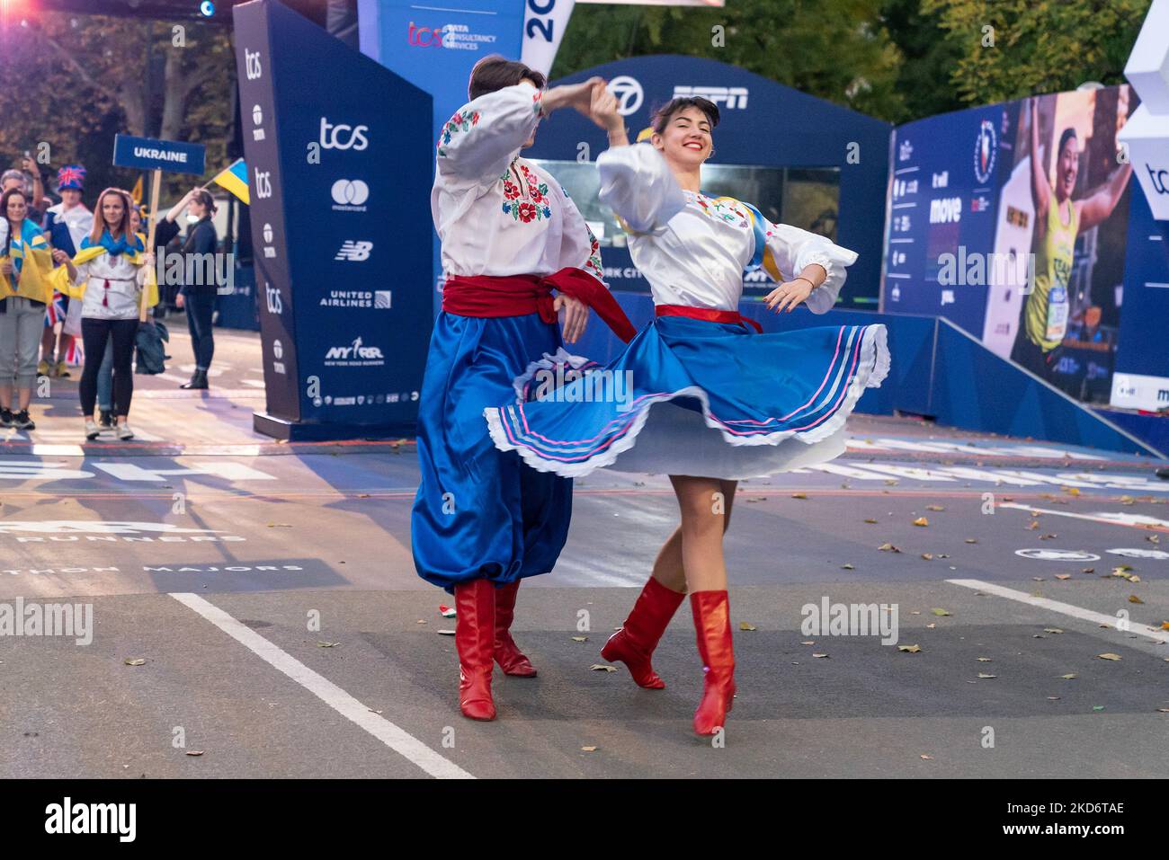 New York, New York, USA. 4th Nov, 2022. Ukrainian delegation walks ...