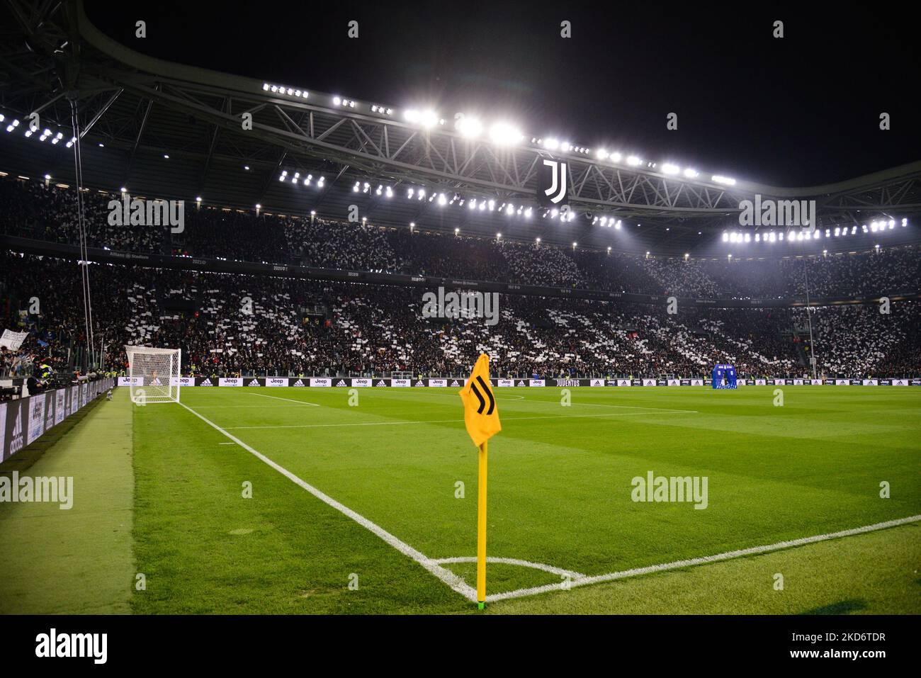 Inter choreography hi-res stock photography and images - Alamy