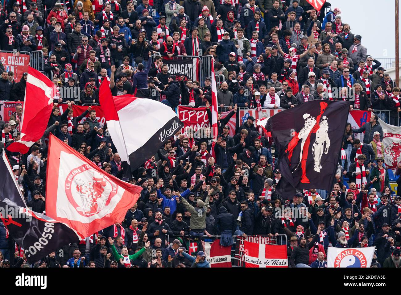 Lr vicenza supporters hi-res stock photography and images - Alamy