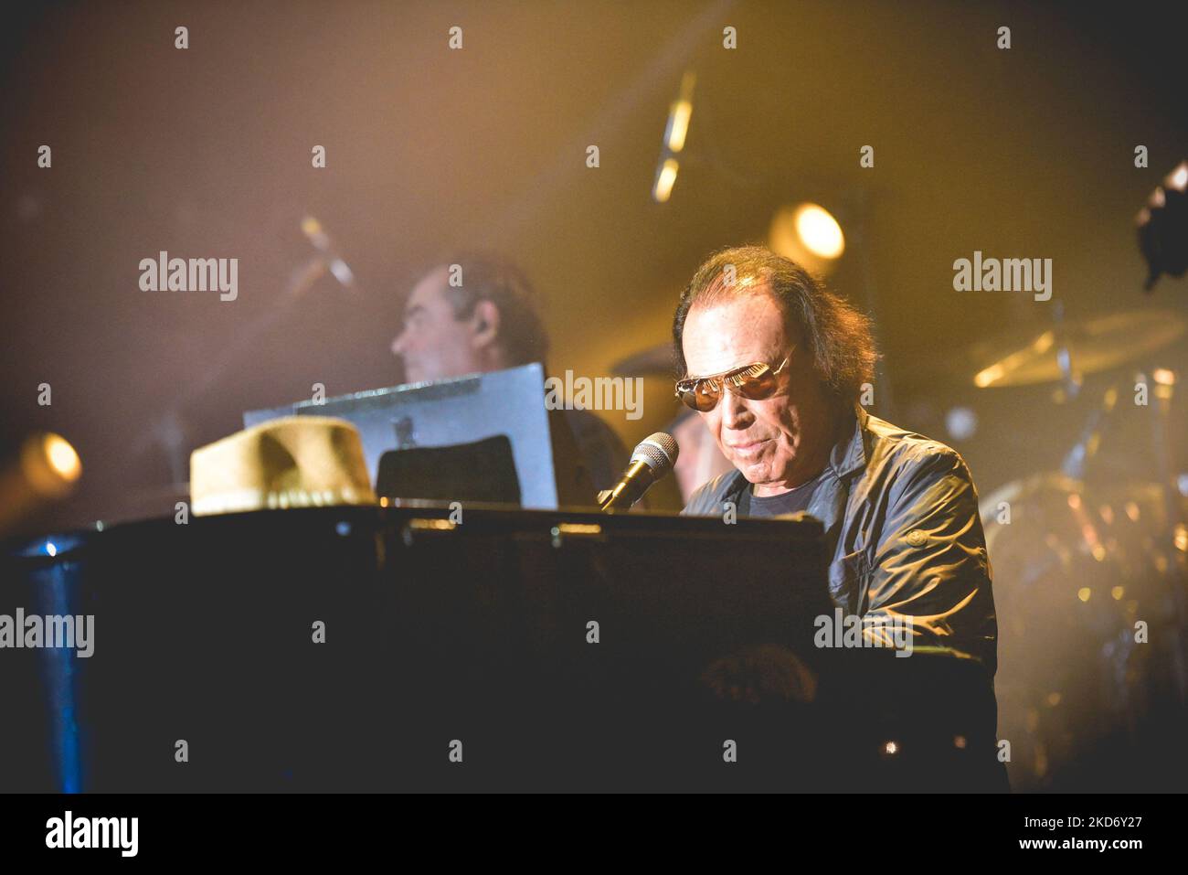 November 4, 2022, Naples, Italy: The Italian singer Antonello Venditti ...