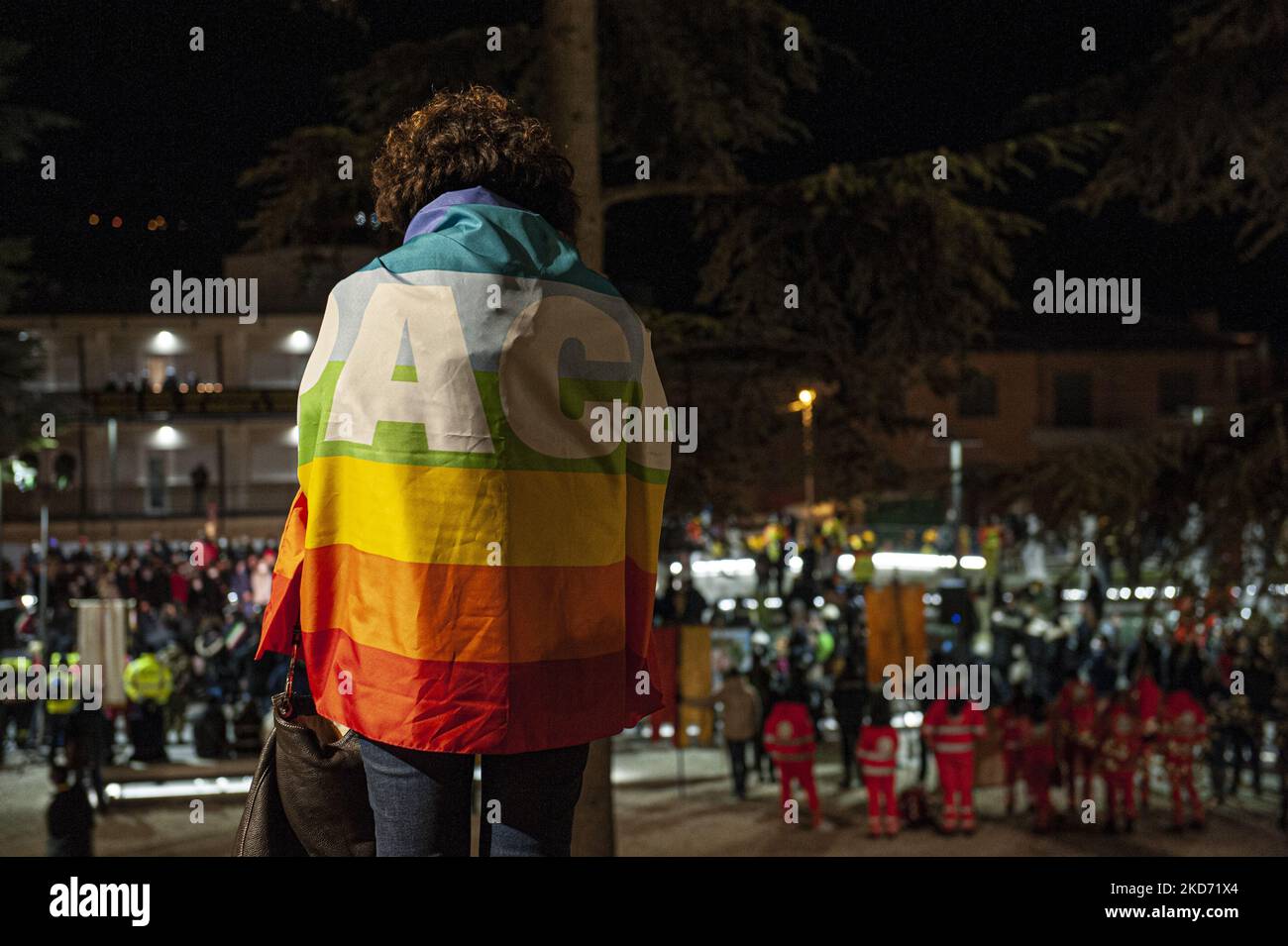 The torchlight procession returns to L'Aquila to mark the longest night ...