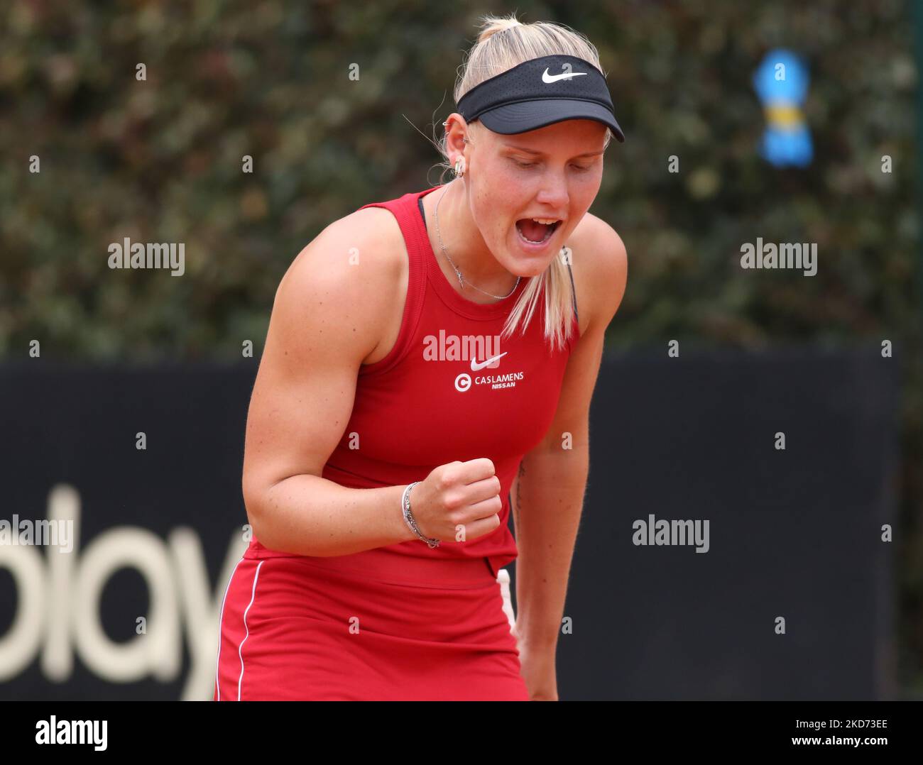 Suzan Lamens of Netherlands celebrates during the match against Irina ...