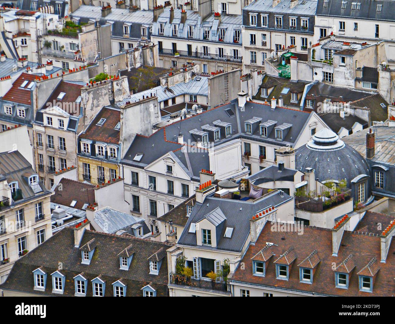 overview of the rooftops of Paris Stock Photo - Alamy