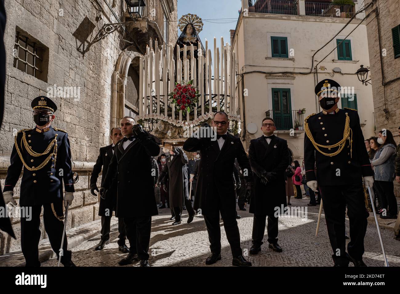 Lacerating hi-res stock photography and images - Alamy