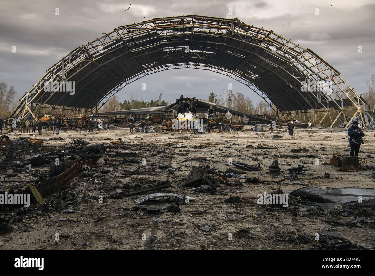 Hangar containing the Destroyed largest Ukrainian transport plane ...