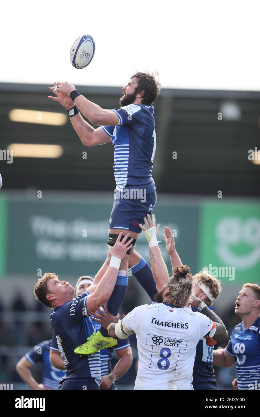 Lood de Jager of Sale Sharks with the catch during the European ...