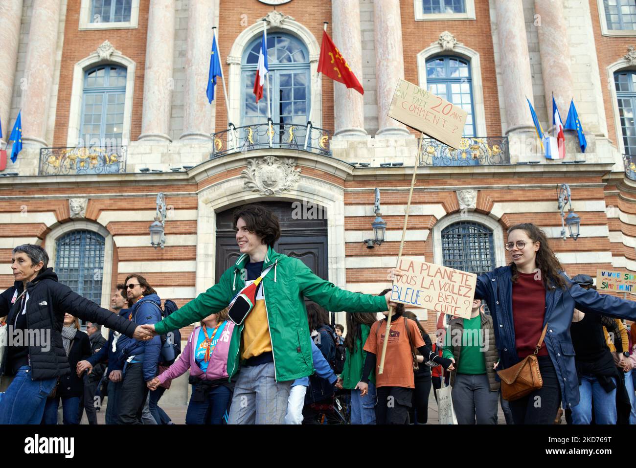 Social inequality france hi-res stock photography and images - Alamy