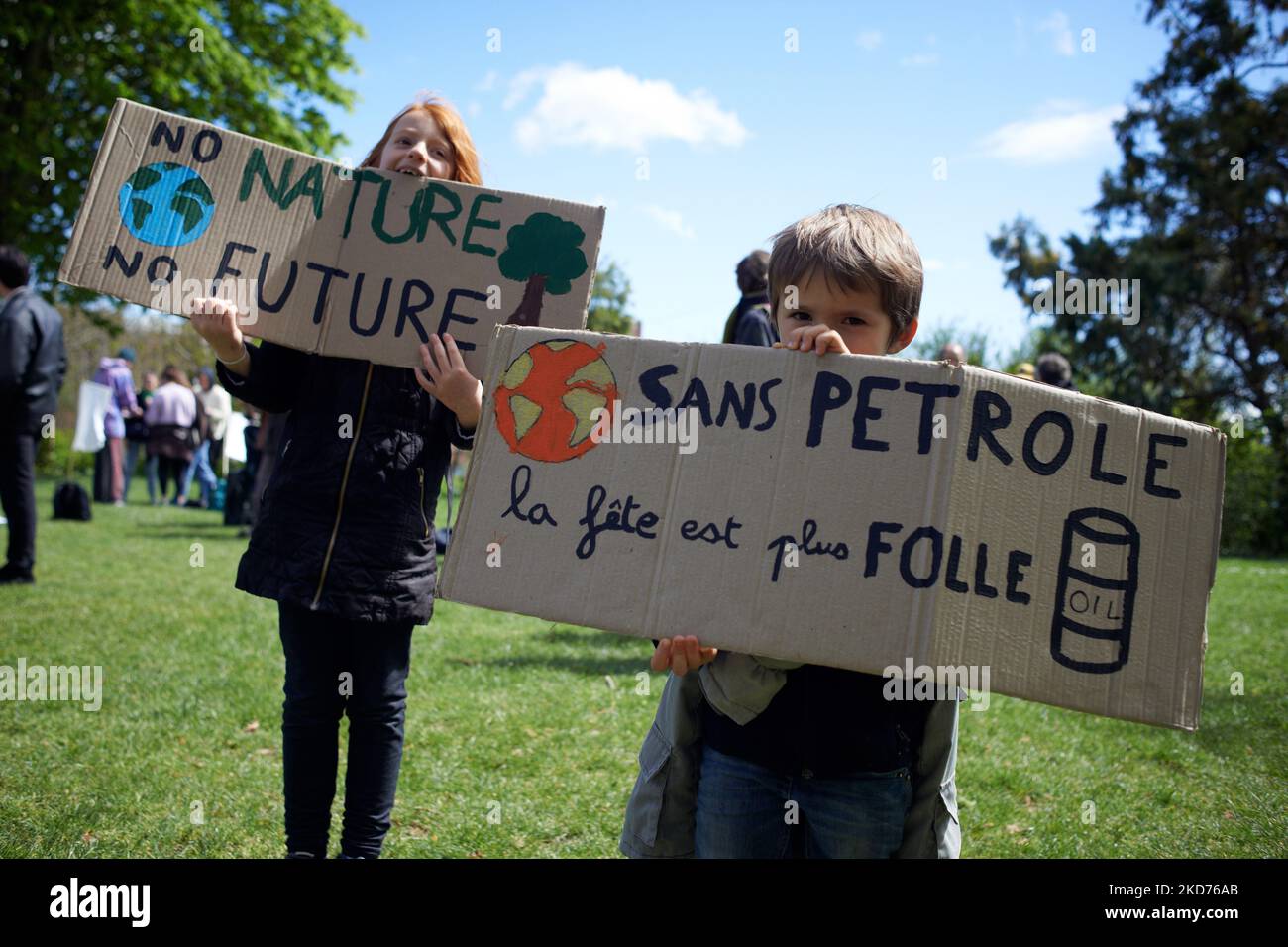 Social inequality france hi-res stock photography and images - Alamy
