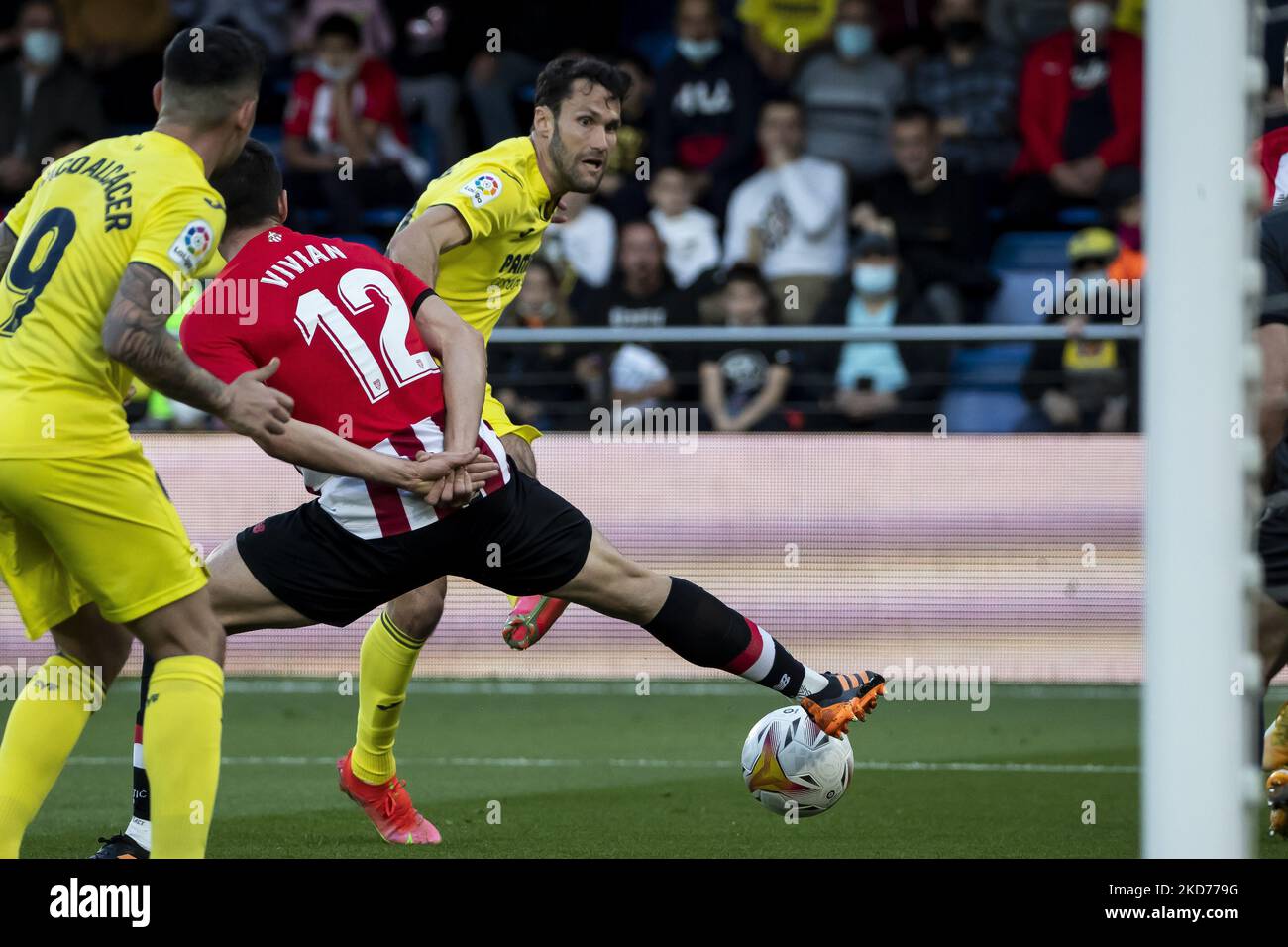 Daniel Vivian Moreno of Athletic club de Bilbao (L) Villarreal's Aissa Mandi (R) during La Liga ...