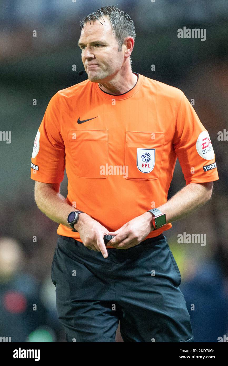 Referee james linington hi-res stock photography and images - Alamy