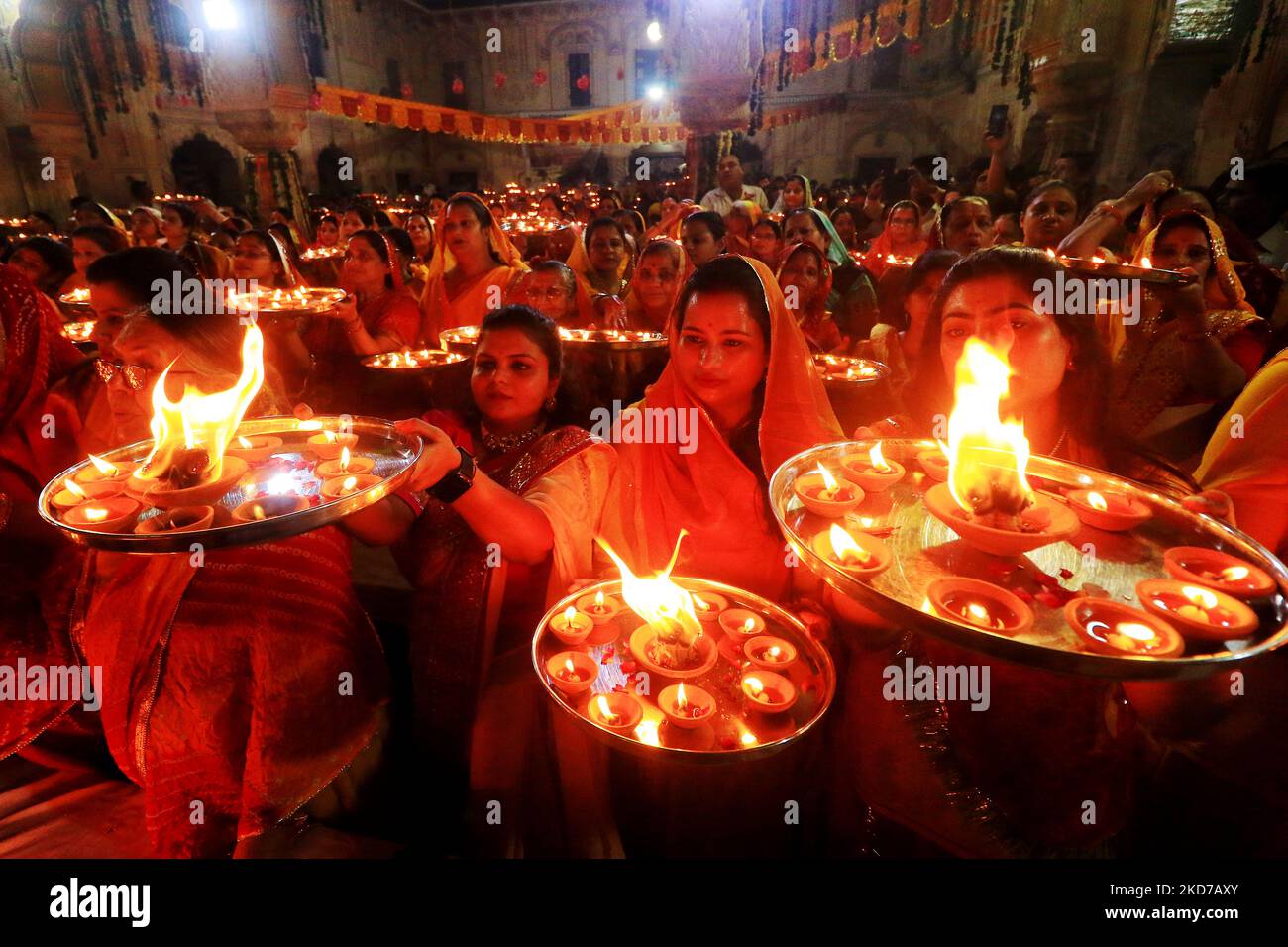 Devotees perform 'Maha aarti' on the occasion of Ram Navami, at Sri ...