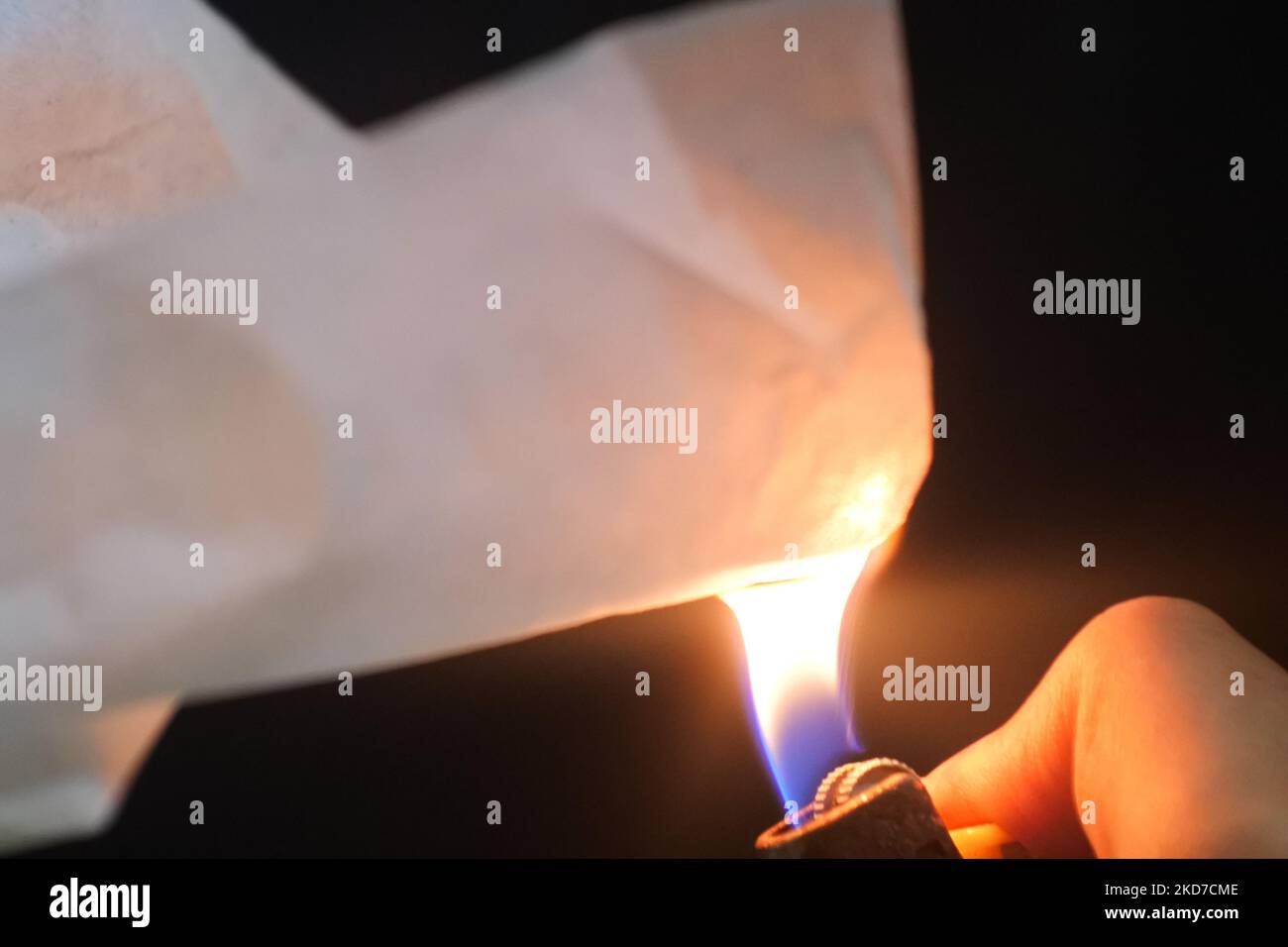 Fire burning paper hot background hi-res stock photography and images ...