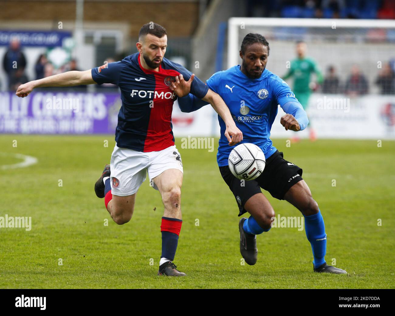 L-R Shane Dunne of Hampton and Richmond Borough and Bagasan Graham of ...
