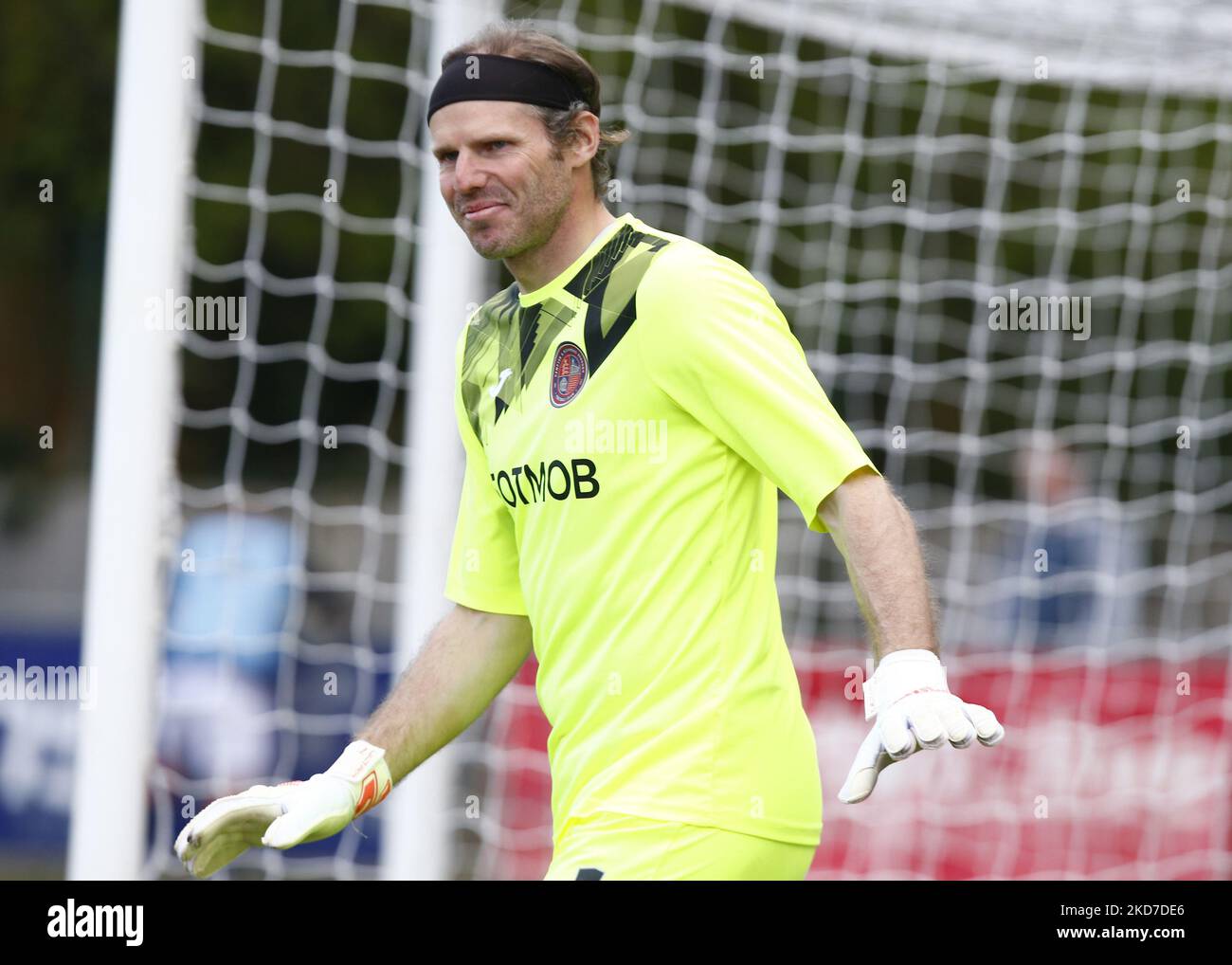 Alan Julian of Hampton and Richmond Borough during National League ...