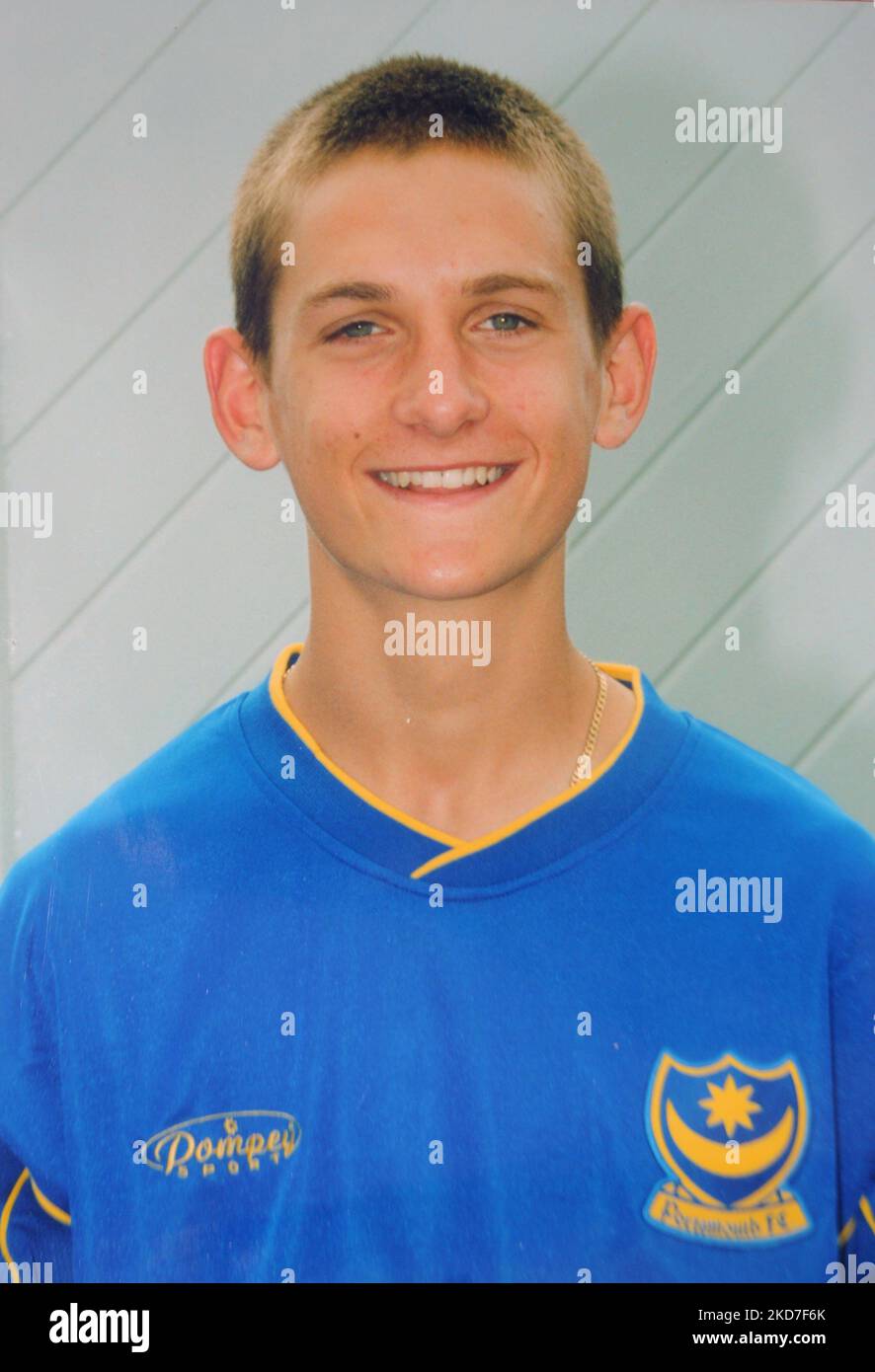 PORTSMOUTH FC, 2000 SHAUN COOPER PIC MIKE WALKER, 2000 Stock Photo - Alamy