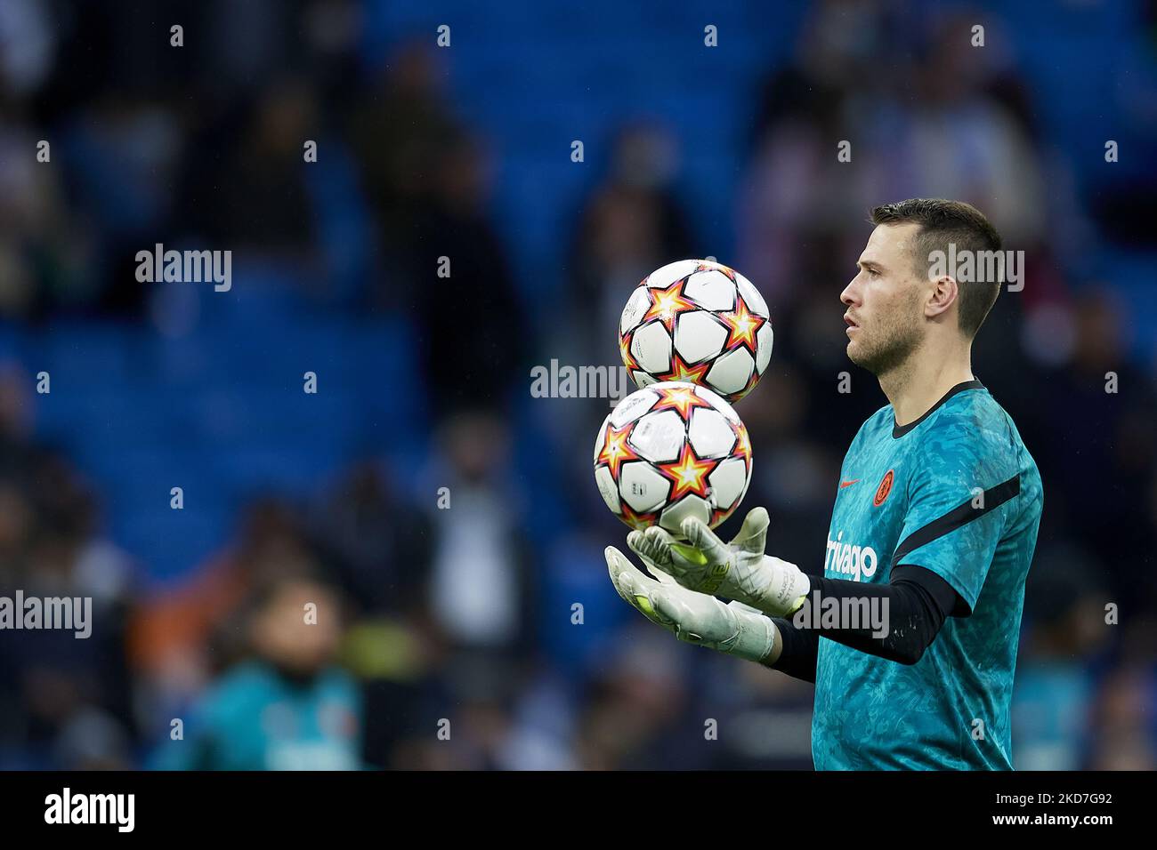 Marcus Bettinelli of Chelsea during the warm-up before the UEFA ...