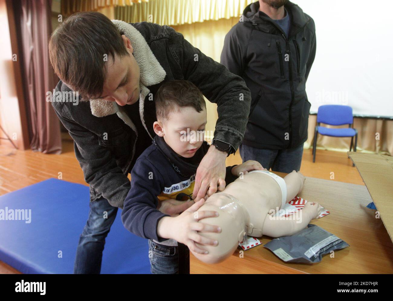 Cardiopulmonary resuscitation cpr actions hi-res stock photography and ...