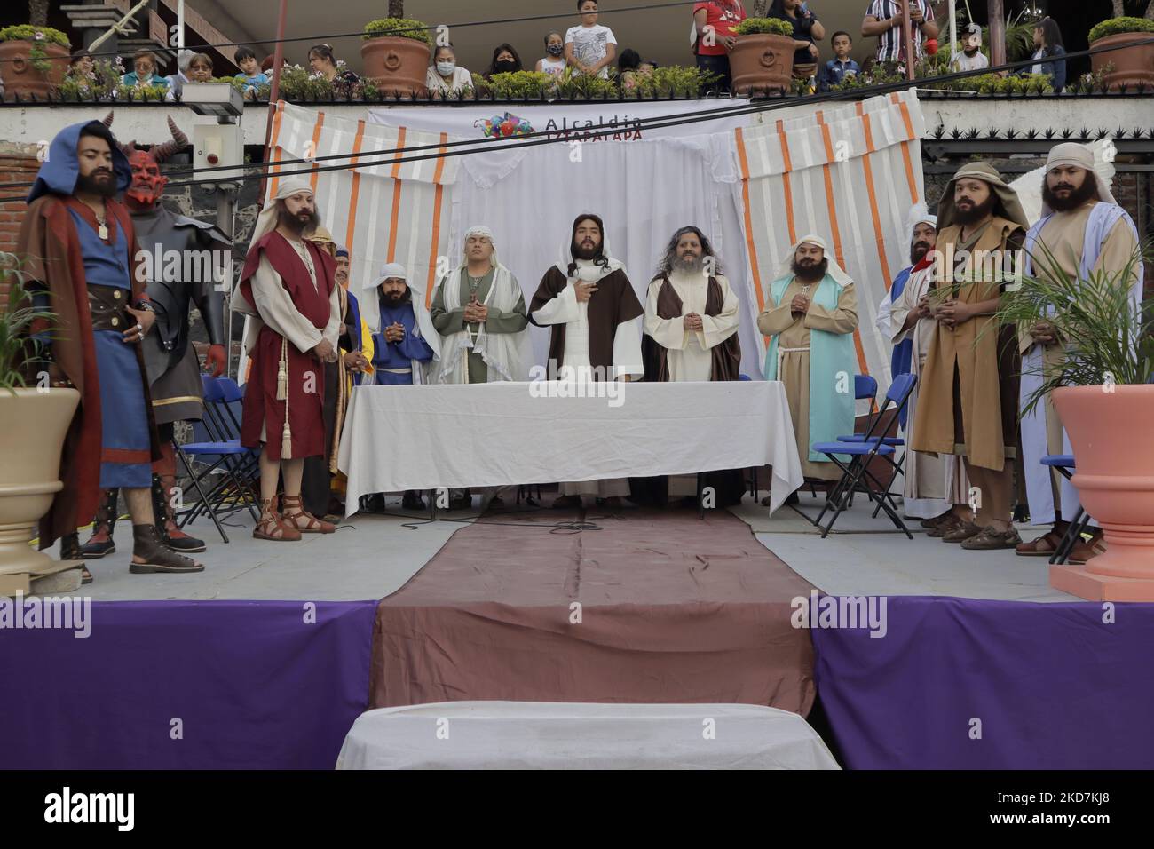 A group of people from San Francisco Culhuacán, in Coyoacán, Mexico ...