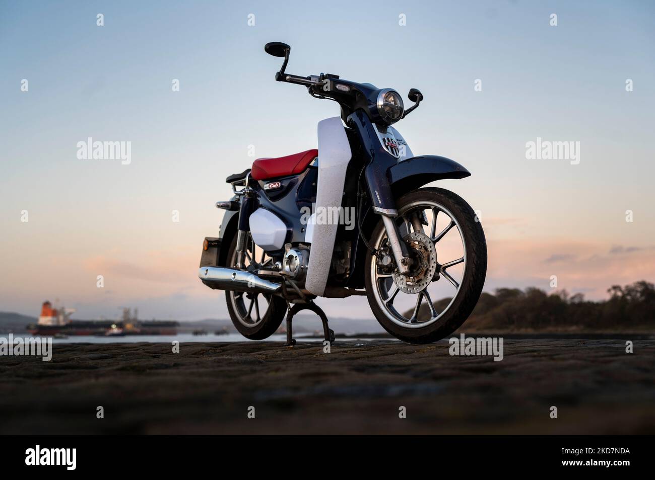 Edinburgh Scotland: Saturday November 5th 2022. Forth Bridge, South ...