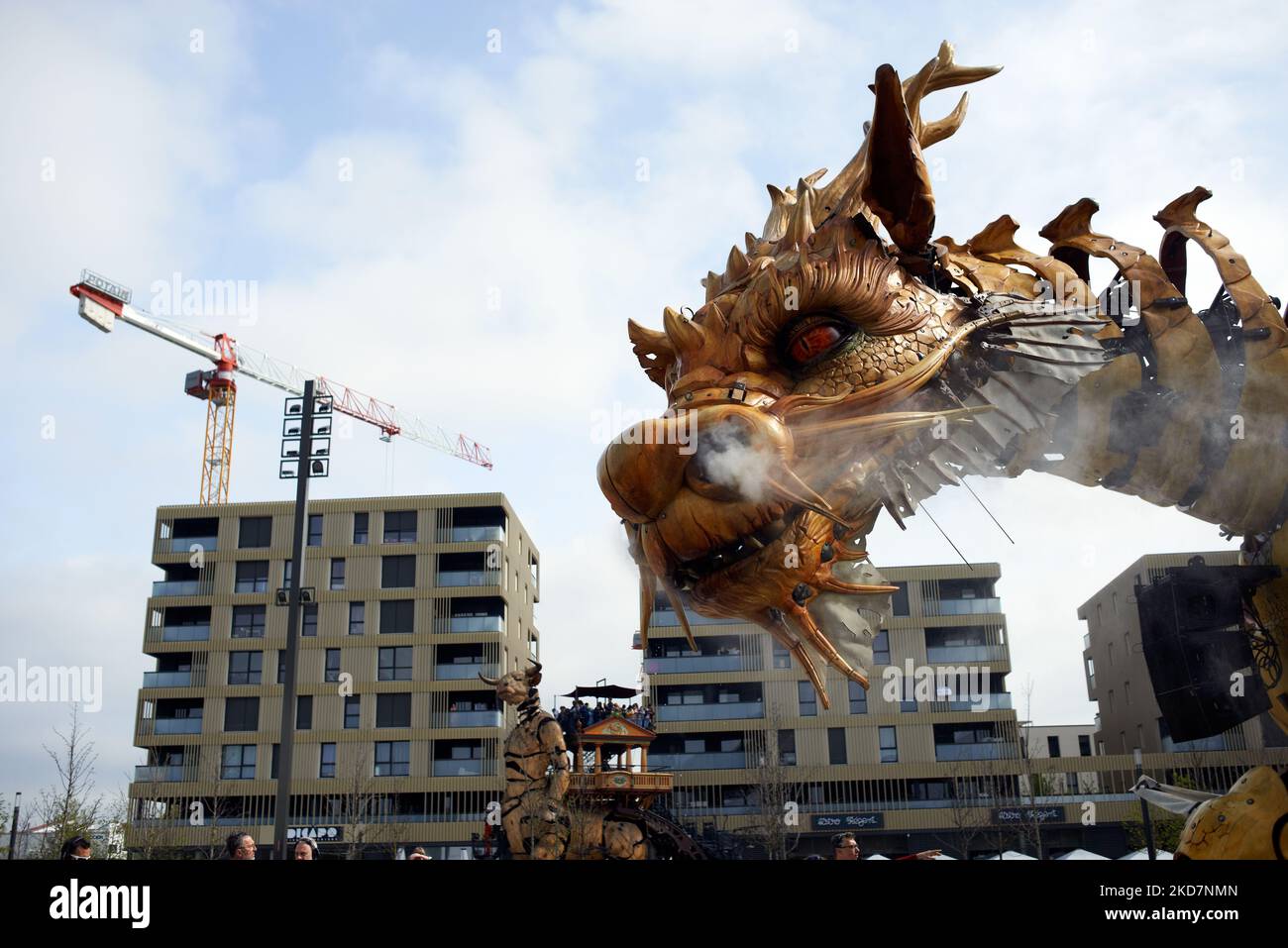 Long-Ma and the Minotaur. A robot, a mare-dragon called Long-Ma ...