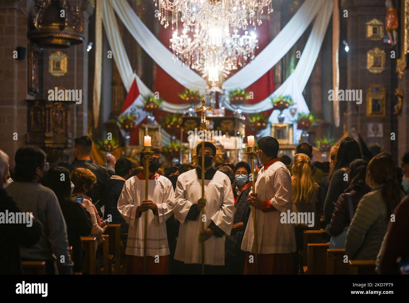 Procession with the Holy Sepulchre / Santo Sepulcro (a life sized ...