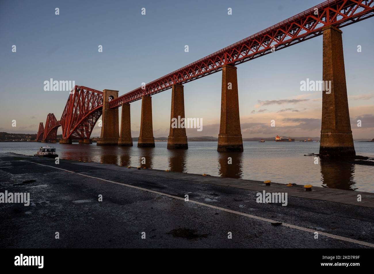 Edinburgh Scotland: Saturday November 5th 2022. Forth Bridge, South ...