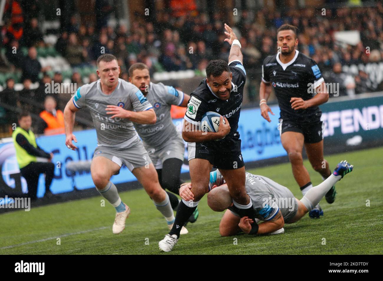 George wacokecoke of newcastle falcons hi-res stock photography and ...