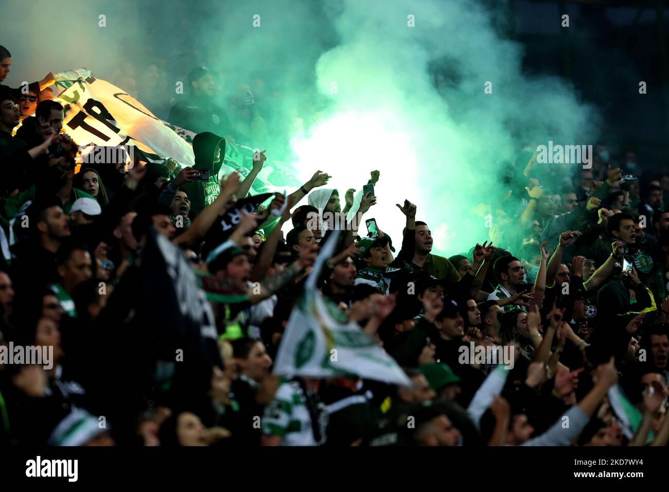 Sporting's supporters during the Portuguese League football match ...