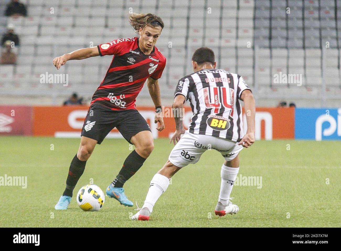 Athletico pr player canobbio hi-res stock photography and images - Alamy