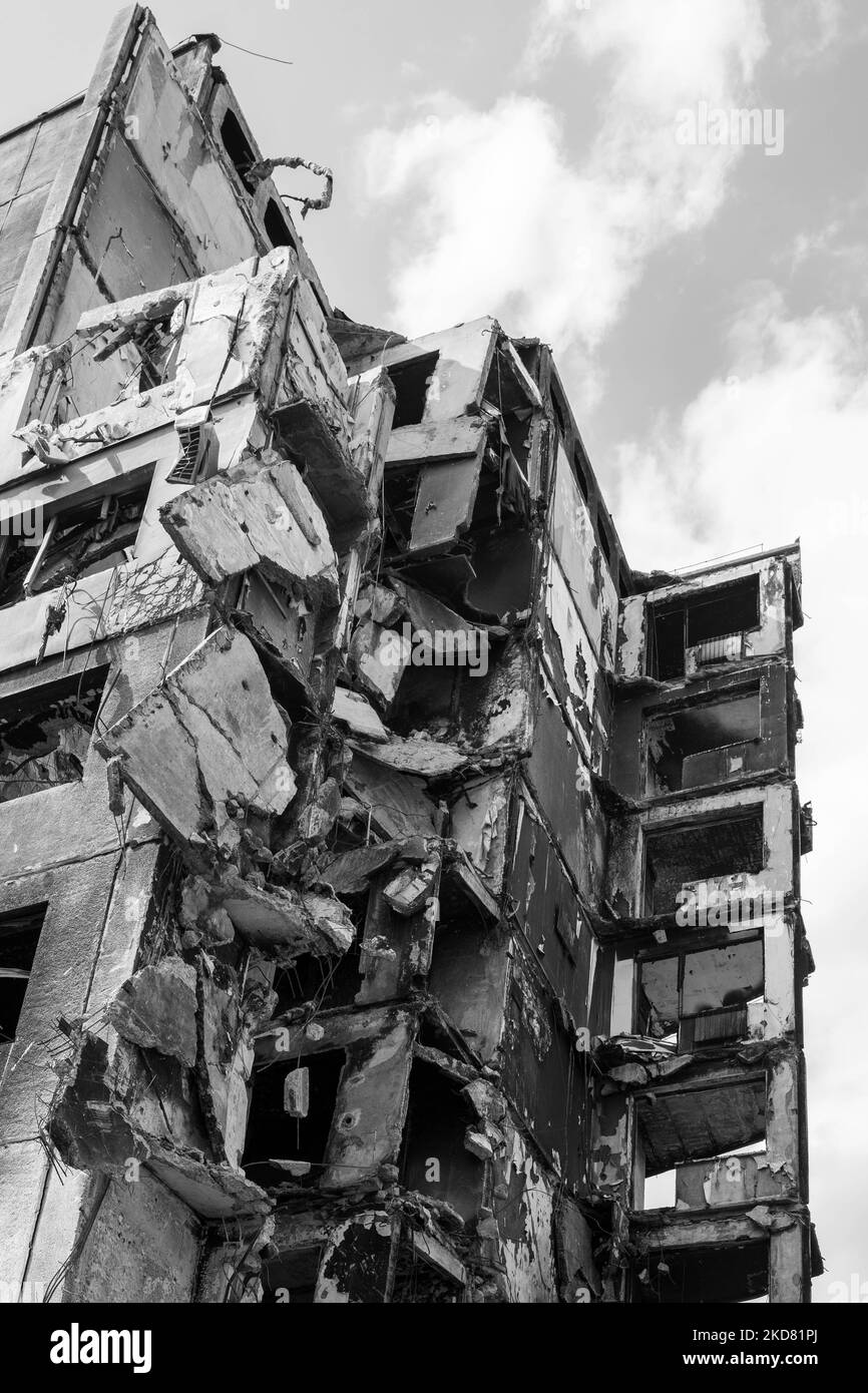 Russian air bomb hit a residential apartment building Stock Photo - Alamy