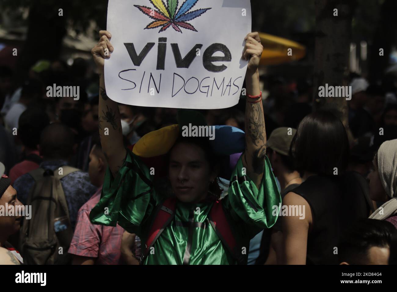 420 sign hi-res stock photography and images - Alamy