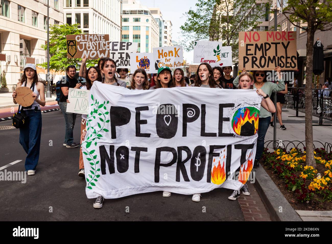 Fossil free federal reserve hi-res stock photography and images - Alamy