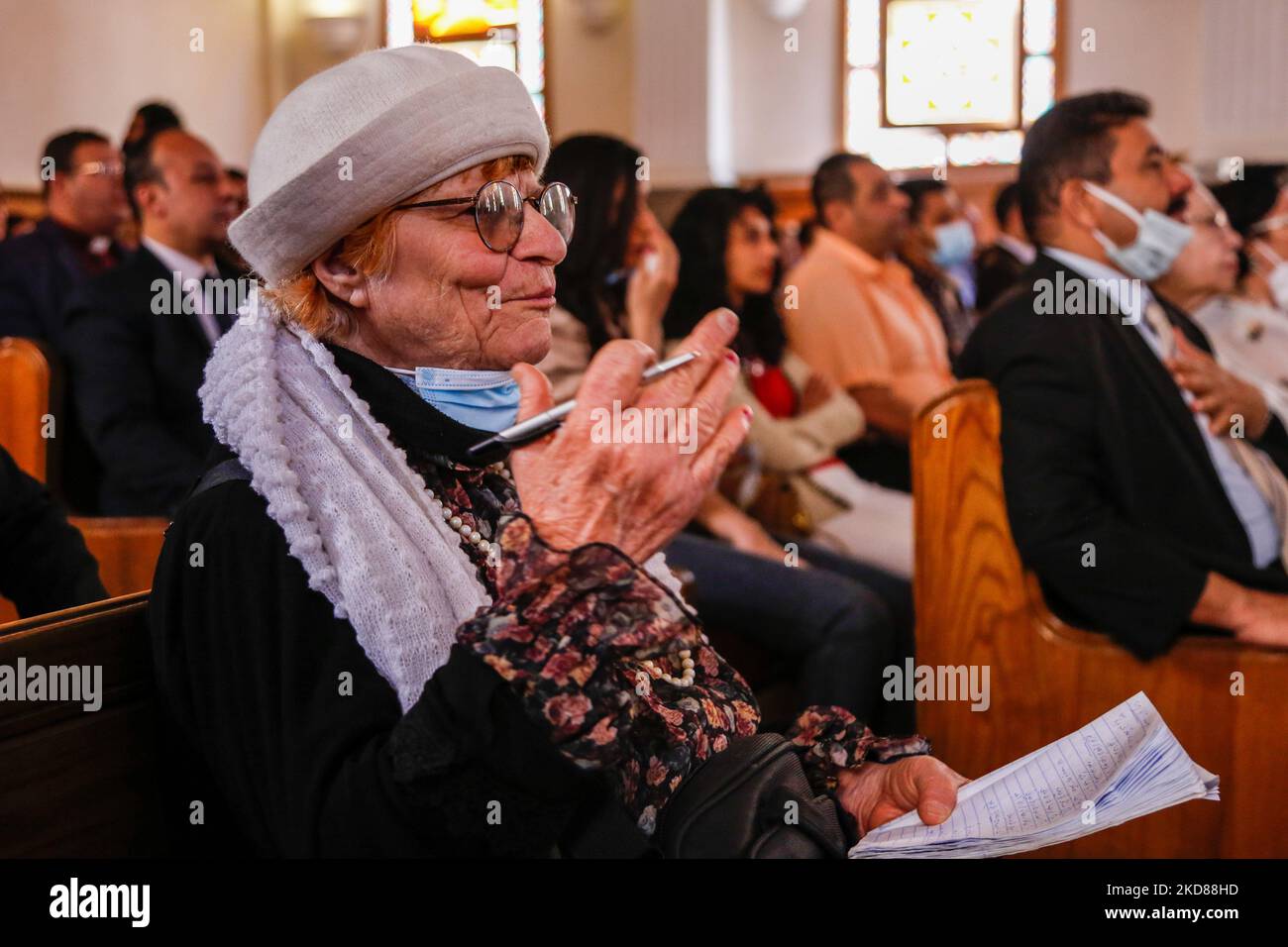 Egyptian Christians of the Evangelical community celebrate the Glorious ...