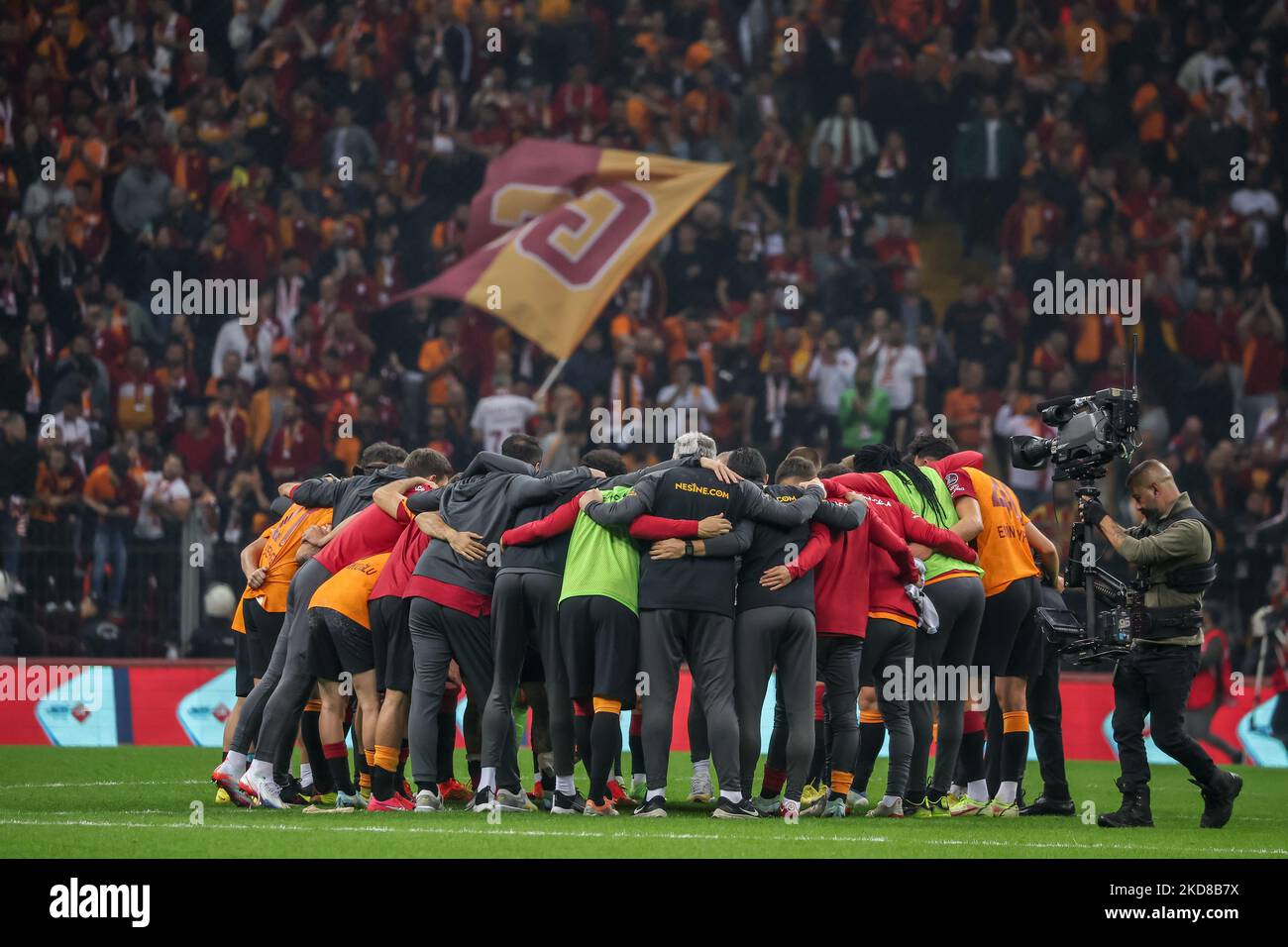 ISTANBUL, TURKEY - NOVEMBER 5: players of Galatasaray and staf ...