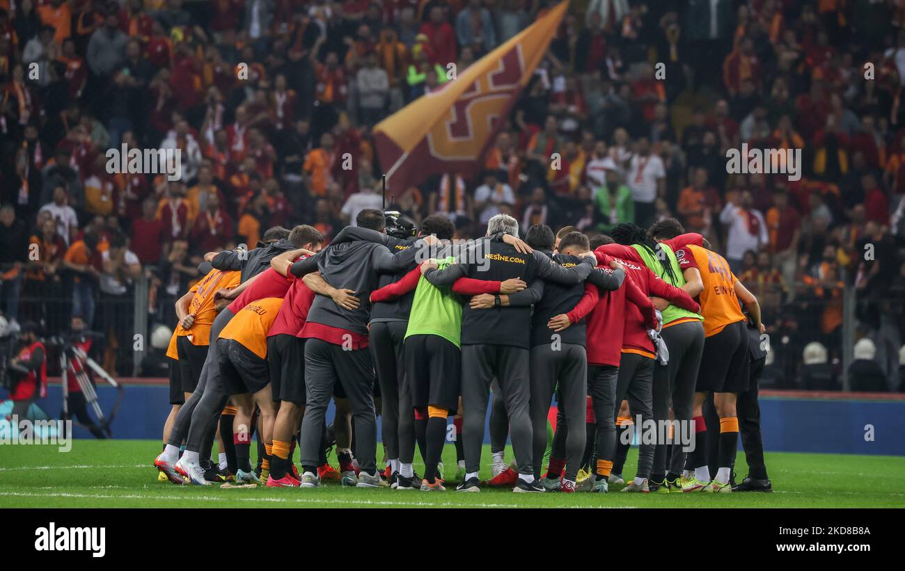 ISTANBUL, TURKEY - NOVEMBER 5: players of Galatasaray and staf ...