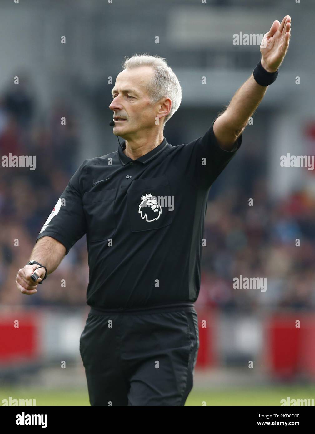London, England - APRIL 23: Referee Martin Atkinson during Premier ...