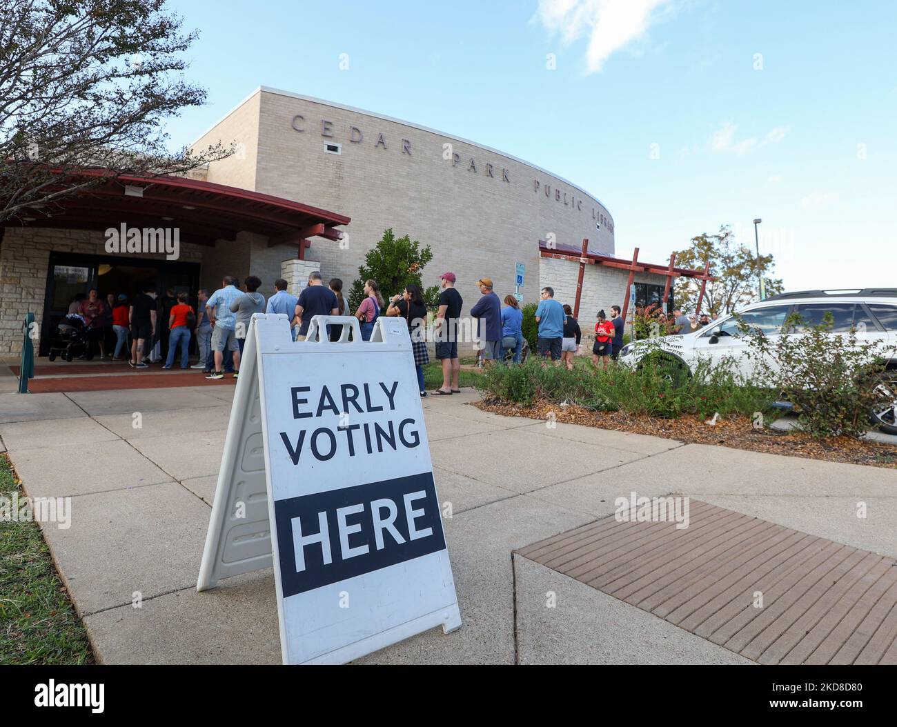 Early voting locations hi-res stock photography and images - Alamy