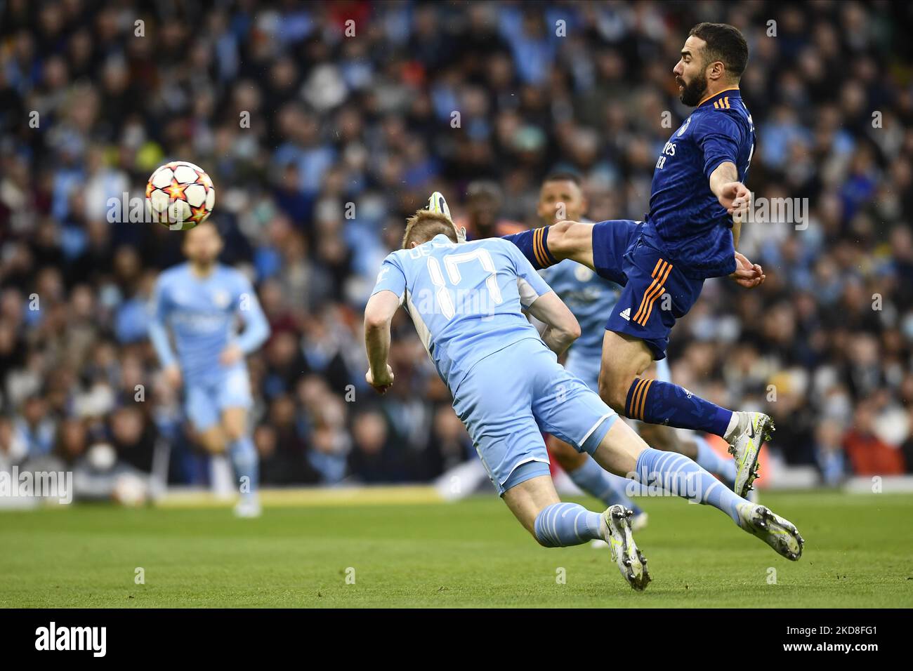 Kevin De Bruyne of Manchester City shooting to goal during the UEFA ...