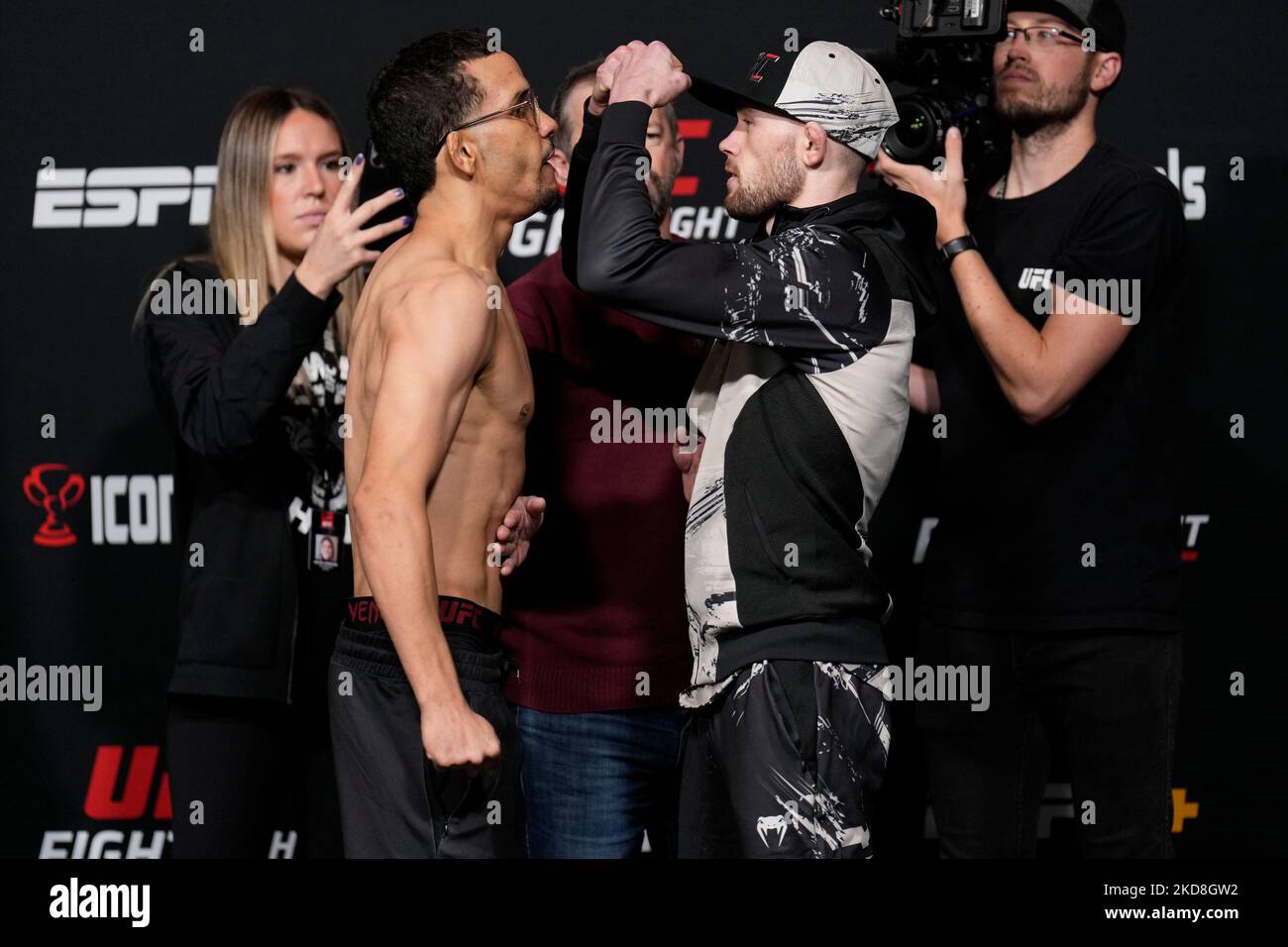 Carlos candelario vs jake hadley hi-res stock photography and images ...