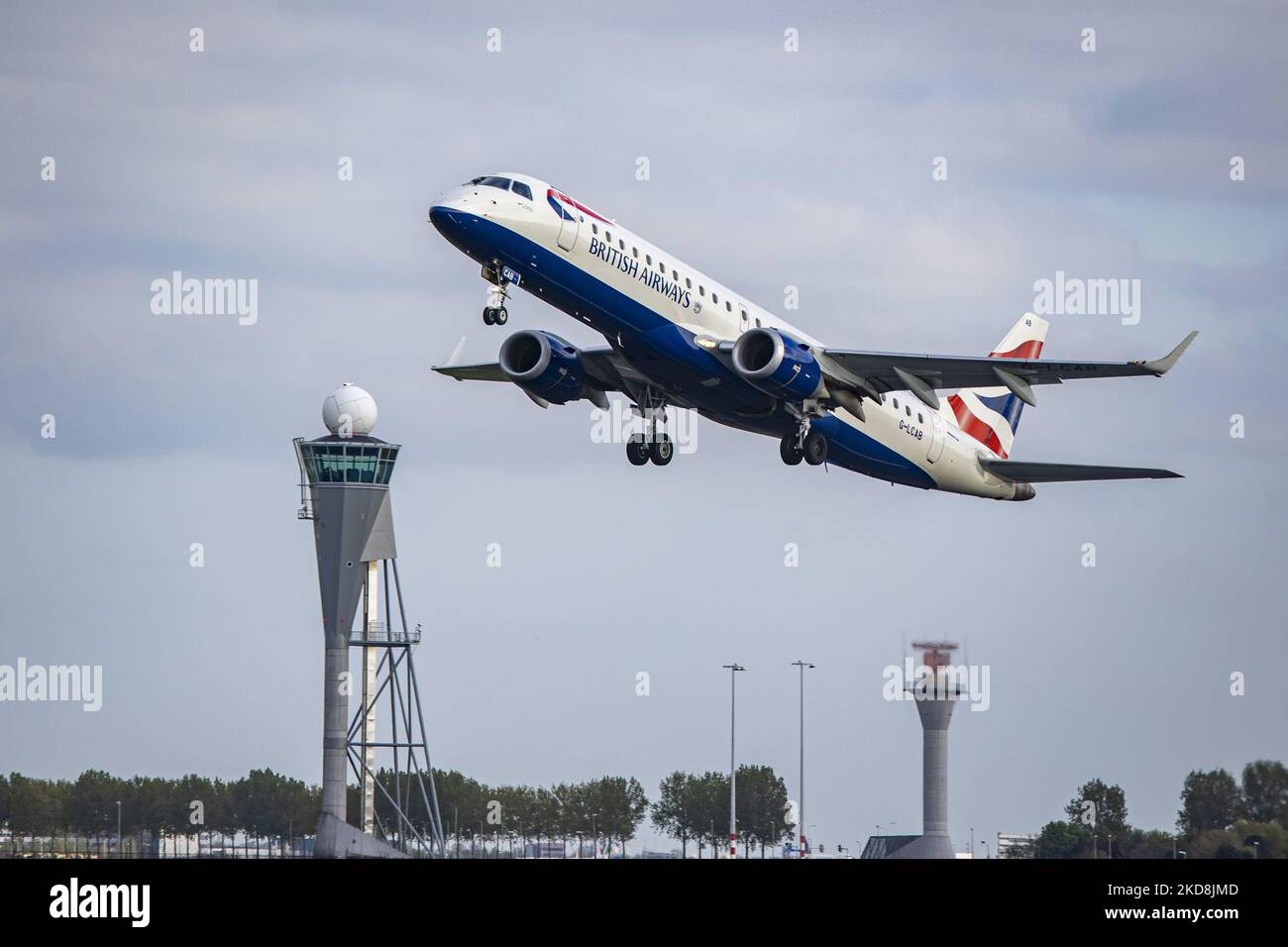 British Airways Embraer ERJ-190 aircraft departs from Amsterdam ...
