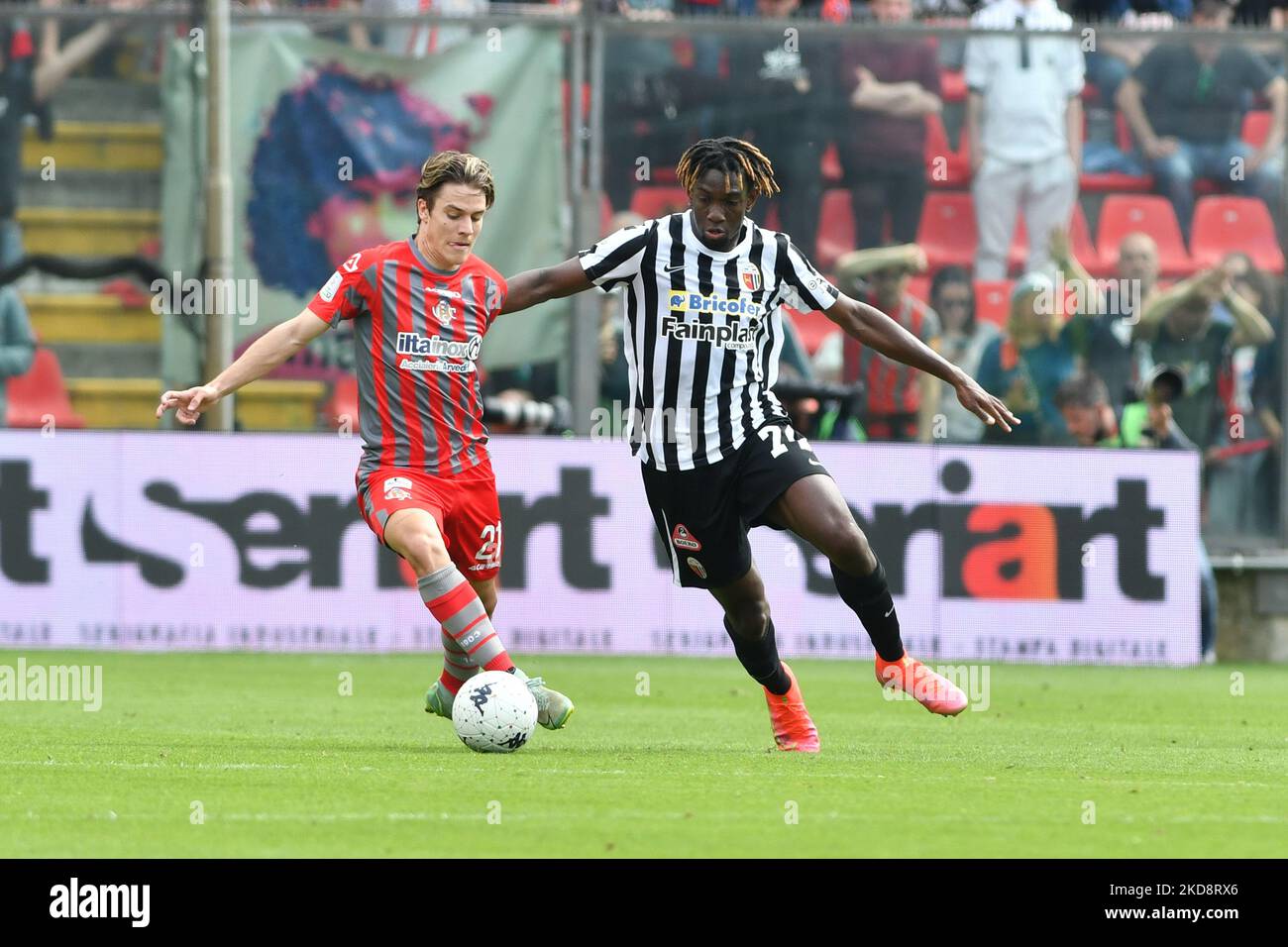 Alessio tarpini livemedia nurphoto hi-res stock photography and images ...